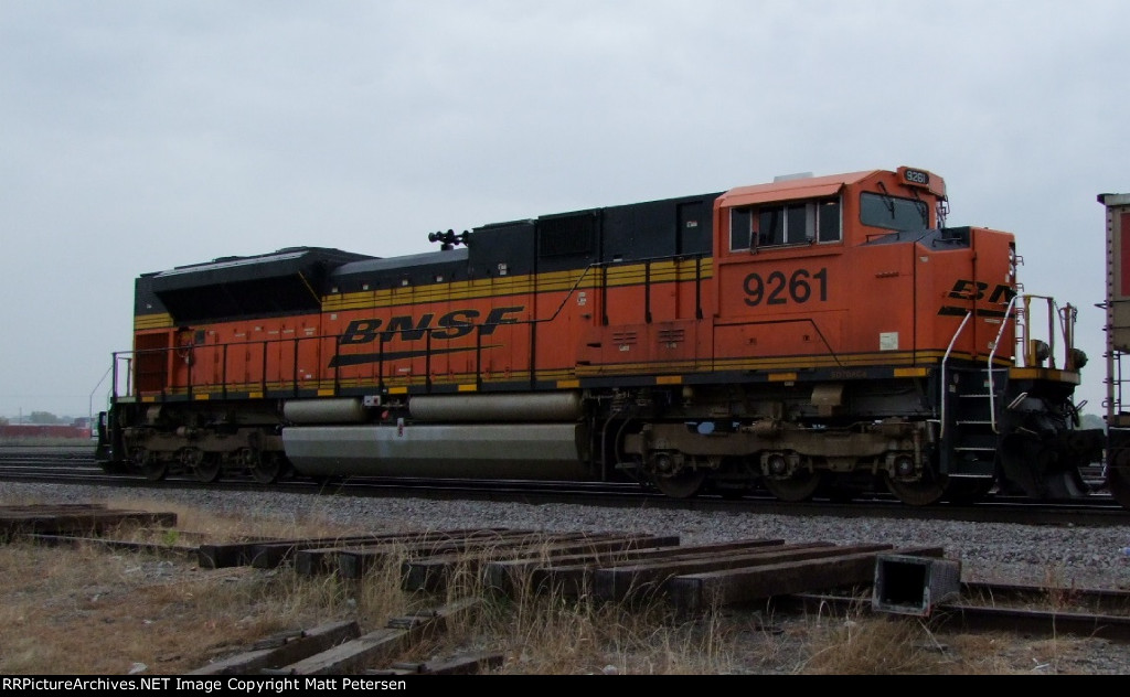BNSF 9261